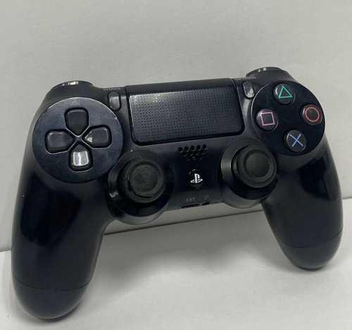 Геймпад Dualshock 4