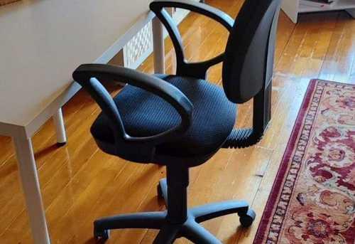Компьютерный стул. Офисное кресло