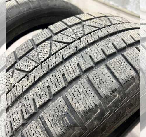 Vitour Ice Line 215/55 R17 94T
