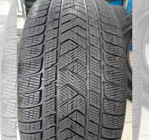 Pirelli Scorpion Winter 275/40 R21 и 305/35 R21 109V