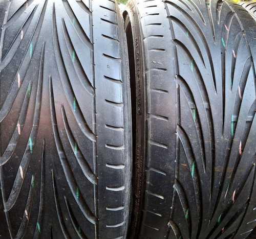 Toyo Proxes T1-R 245/30 R20 90Y