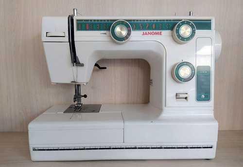 Швейная машинка Janome L394