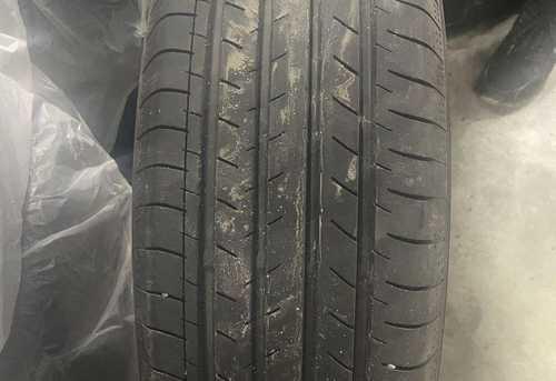 Yokohama 104ZR 215/65 R16