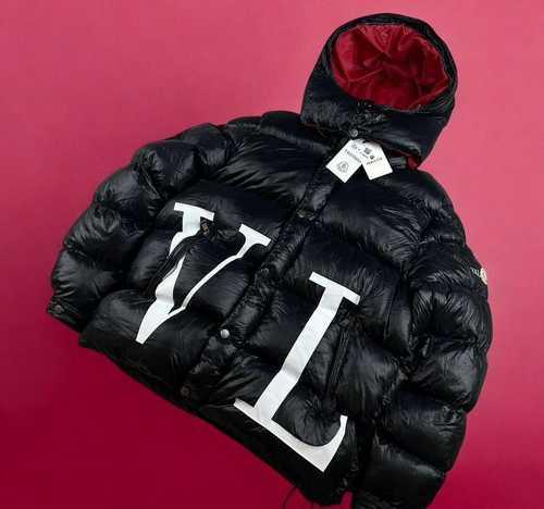 Пуховик valentino x moncler