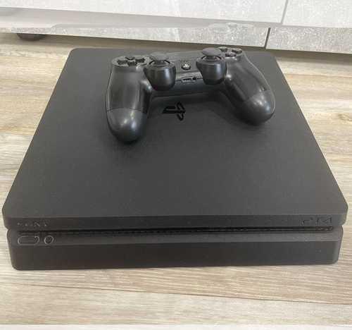 Sony PS4 slim прошитая GoldHen