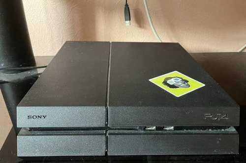 Sony PS4 + 4 игры