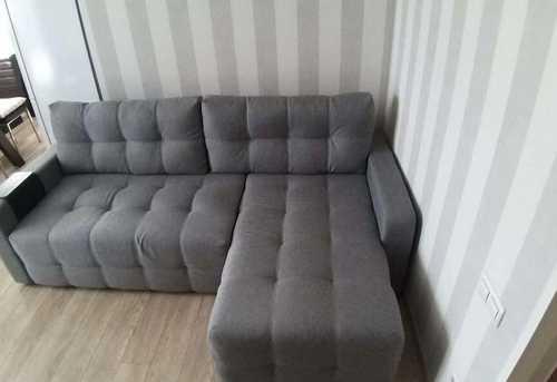Угловой диван — с комфортным подлокотником