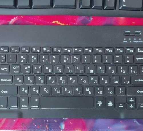 Беспроводная мышь и мини клавиатура