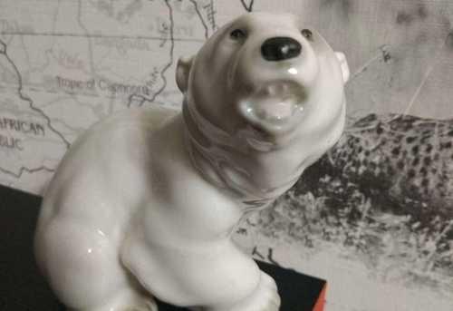 Статуэтка лфз белый медведь