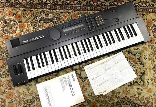 FM синтезатор Yamaha YS200 (Japan,1988)