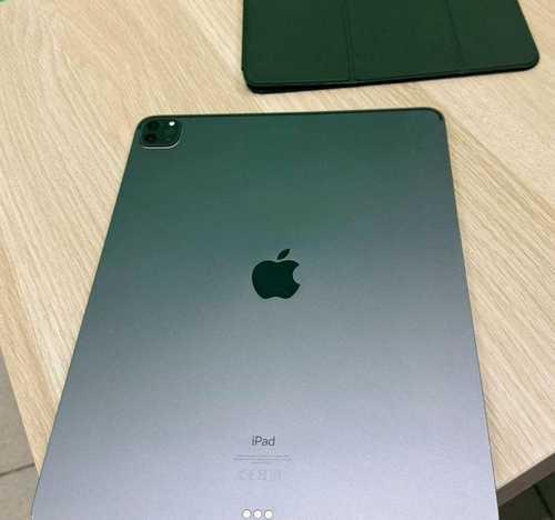 iPad Pro 12.9 M1 128Gb WiFi Чехол iCloud трещины