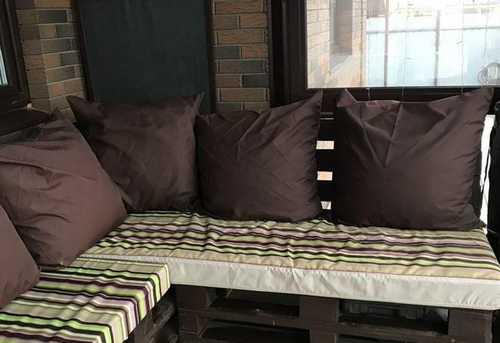 Угловой диван из палет