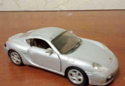 Модель автомобиля Porsche Cayman