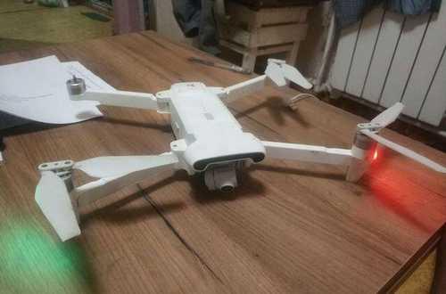 Квадрокоптер дрон Fimi x8 se 2019