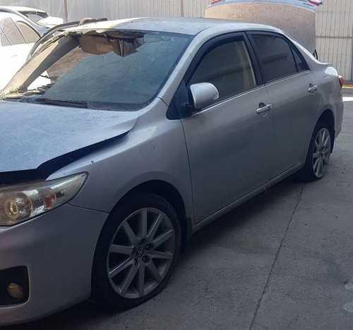 Toyota corolla 150 дверь