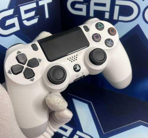 Геймпад DualShock 4