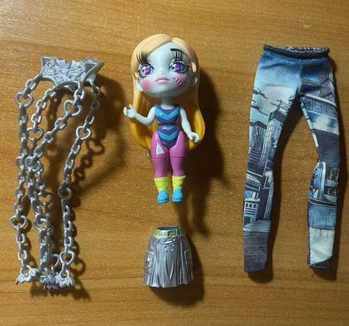 Аксессуары монстер хай monster high