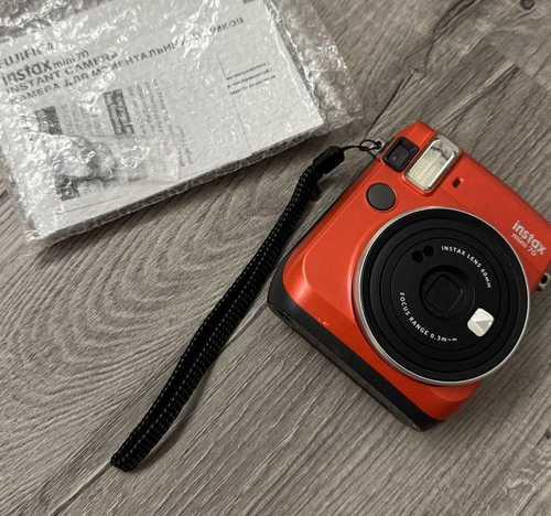 Фотоаппарат моментальной печати instax mini 70