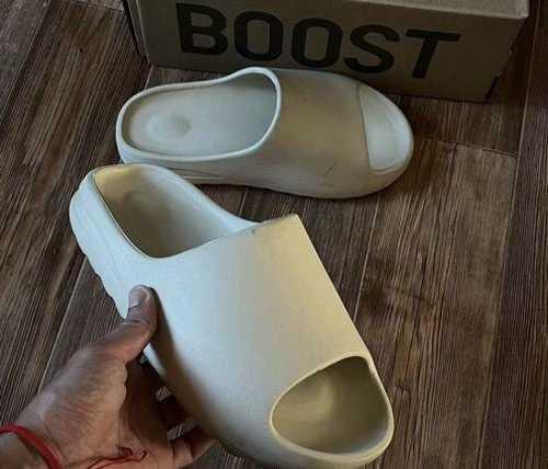 Тапки adidas yeezy slide