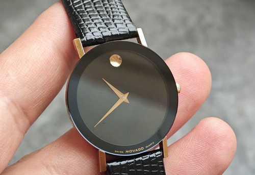 Часы Movado