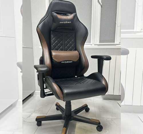 Игровое кресло dxracer OH/DF73/NC