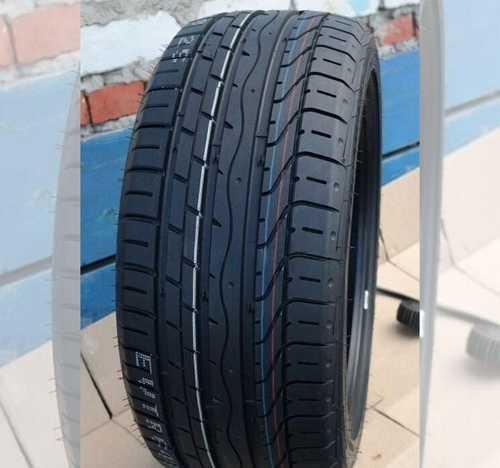 Vitour Formula Spec Z 265/35 R19 98Y