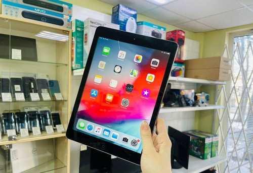 Apple iPad Air 64Gb Wi-Fi