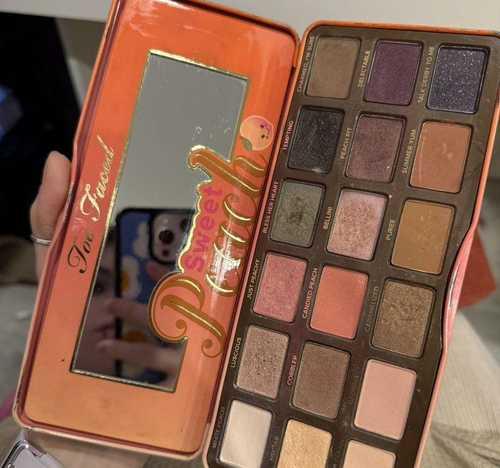 Палетка теней too faced peach