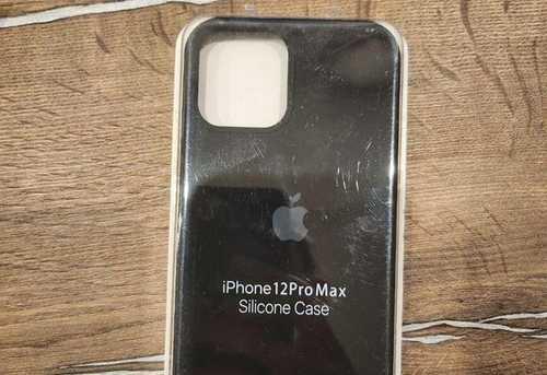 Чёрный чехол на iPhone 12 pro max