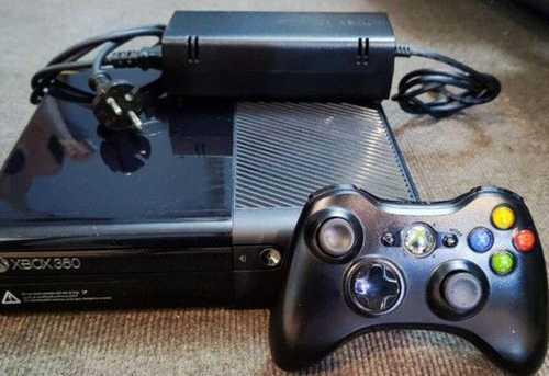 Microsoft Xbox 360 E - 250Gb