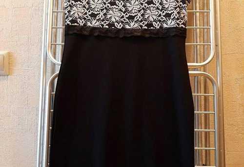 Чёрное платье с шитьём