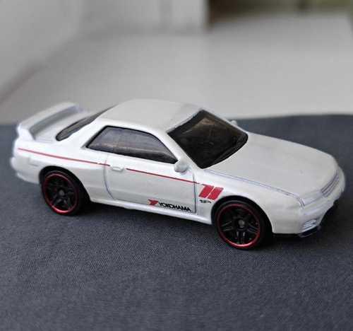 Hot Wheels Nissan Skyline GT-R R32 JDM (2019)