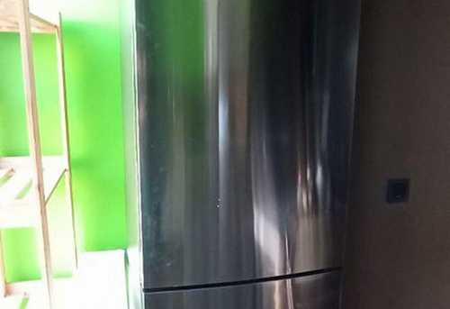 Холодильник Haier C2F737cbxg чёрный