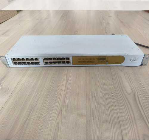 Свич 3com SuperStack 3c16471A 24 порта