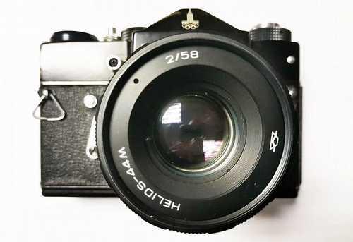 Zenit TTL с объективом Helios 44M