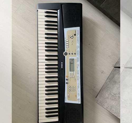 Синтезатор yamaha psr r200