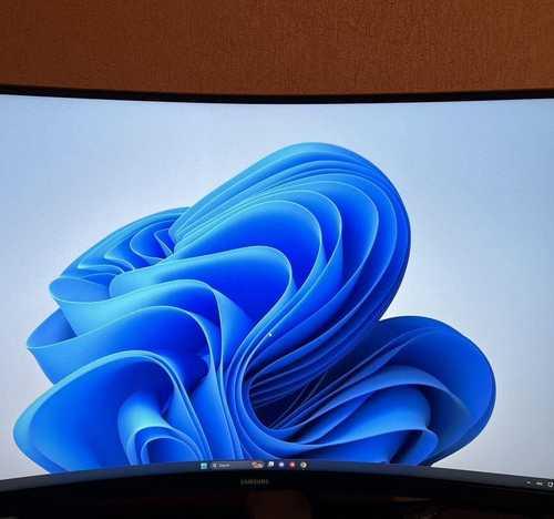 32" Монитор Samsung Odyssey G5 G55T C32G55tqwi