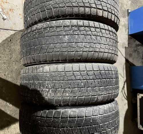 Bridgestone Blizzak Ice 245/65 R17