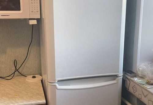 Холодильник бу indesit BA20