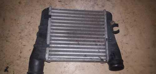 Интеркулер Audi A4 B7