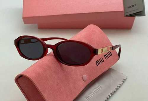 Солнцезащитные очки miu miu