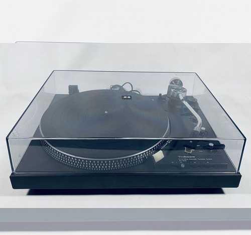 Technics SL-1900. Виниловый проигрыватель