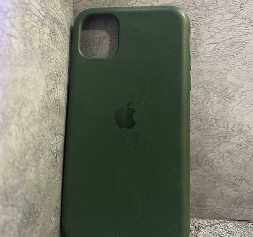 Чехол на iPhone 11