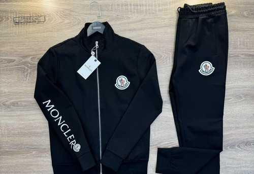 Спортивный костюм Moncler