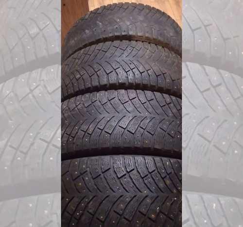 Michelin X-Ice North 4 235/55 R19