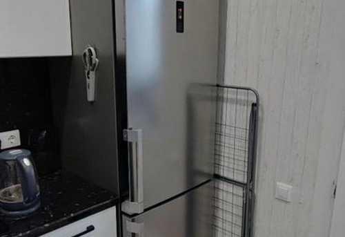 Холодильник двухкамерный Hotpoint Ariston