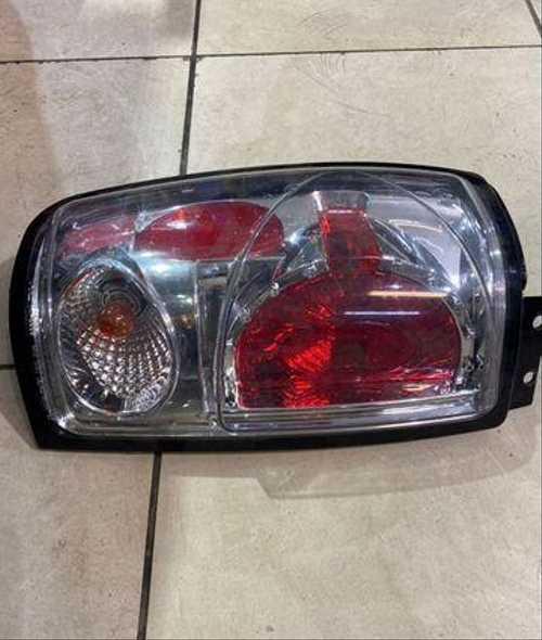 Фонарь заднего хода Lincoln Navigator 5.4 2004