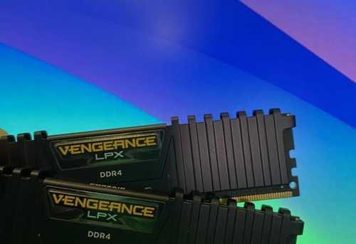 Оперативная память Corsair Vengeance DDR4 32Gb