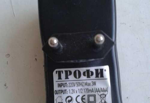 Зарядное устройство для батареек"Трофи" TR-920