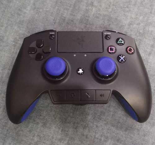 Геймпад Razer Raiju ps4